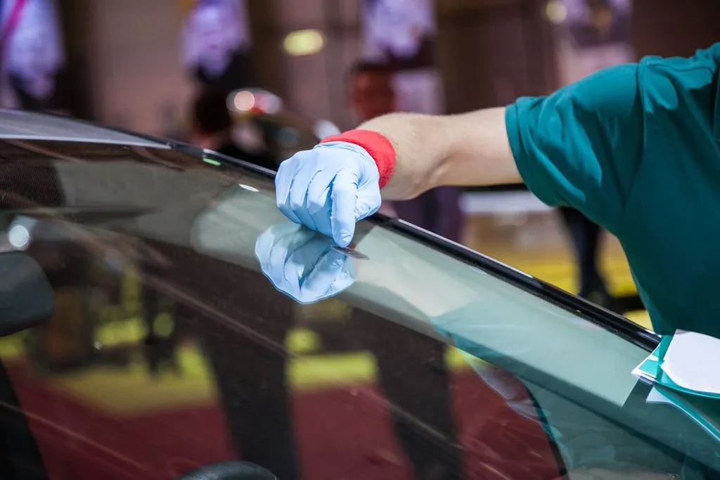Tips for maintaining windshield integrity and clarity - Auto Pro Speed ...